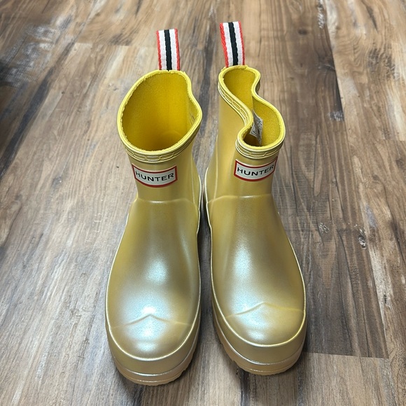 Hunter | Shoes | Hunter Ankle Bootie | Poshmark